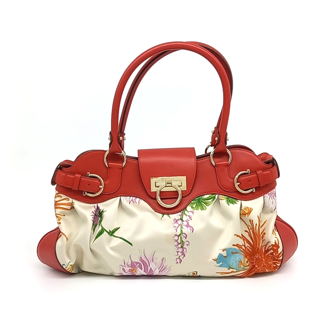 페레가모 간치니 숄더백 - 구구스 정품