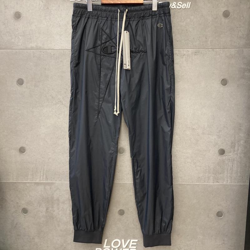 [미사용]릭오웬스 챔피언 나일론 조거팬츠 블랙 cm21s0016-G051109 - 구구스 정품
